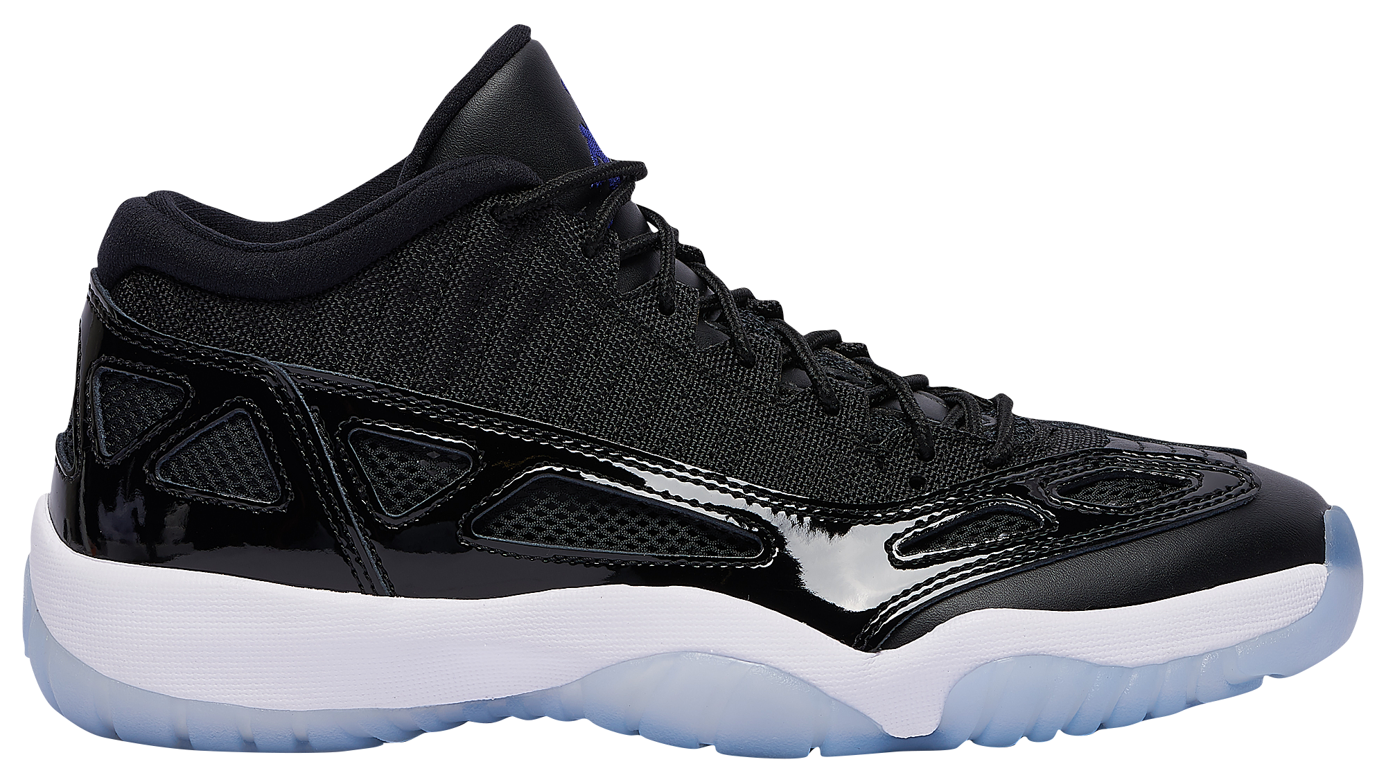 Detailed Look at the 'Space Jam' Air Jordan 11 Low IE Detailed Look at the 'Space Jam' Air Jordan 11 Low IE