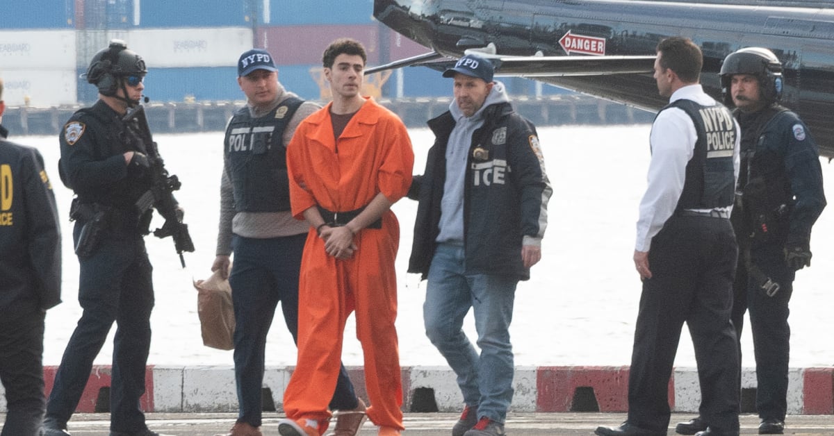 Officer's Off-White Jordans at Luigi Mangione's Perp Walk...