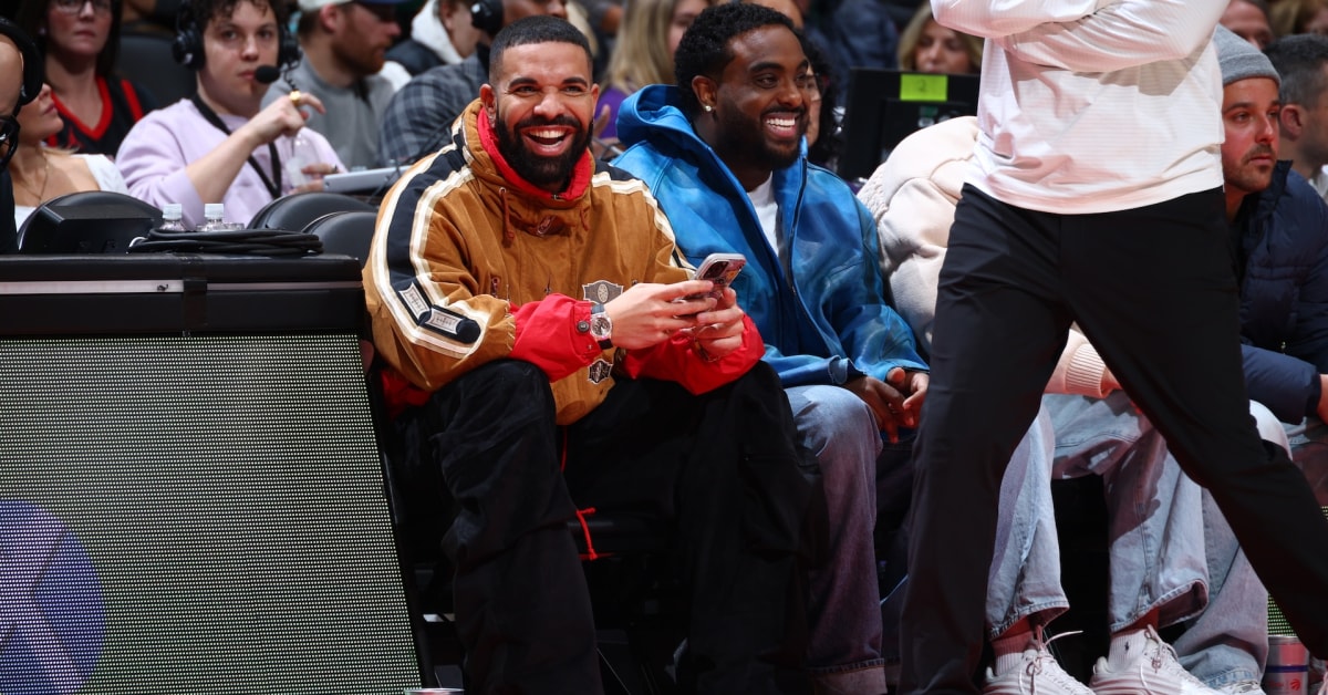 Drake Doesn't Think Rap Is 'Dead,' Compares It to a 'Weir...