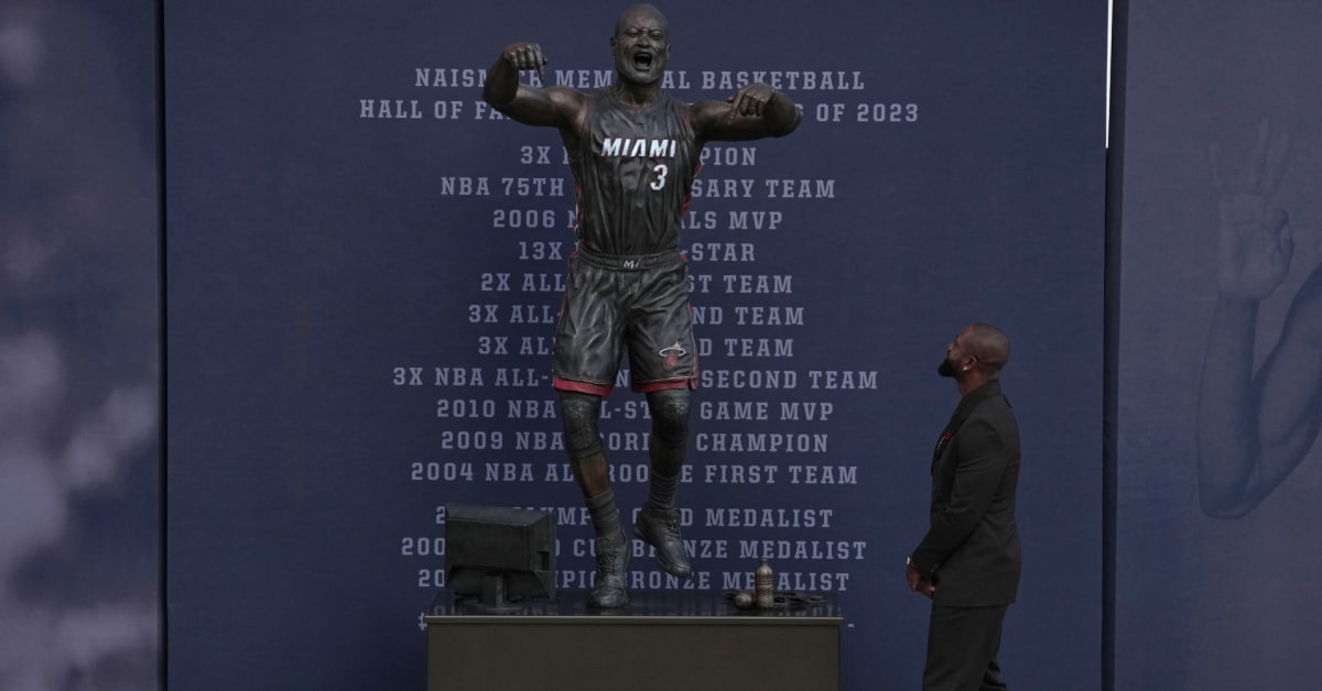 Dwyane Wade Asks 'Who Is That Guy?' After Statue Unveiling