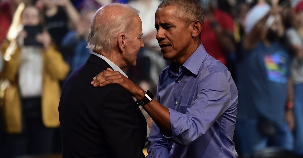 Obama Reportedly Wants Biden to Reconsider His 2024 Presi...