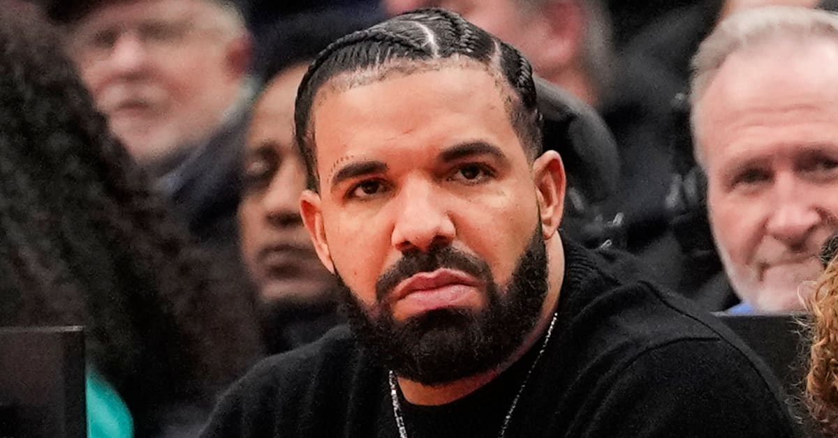 Fans Boo Drake Mention at Limp Bizkit Concert in Toronto