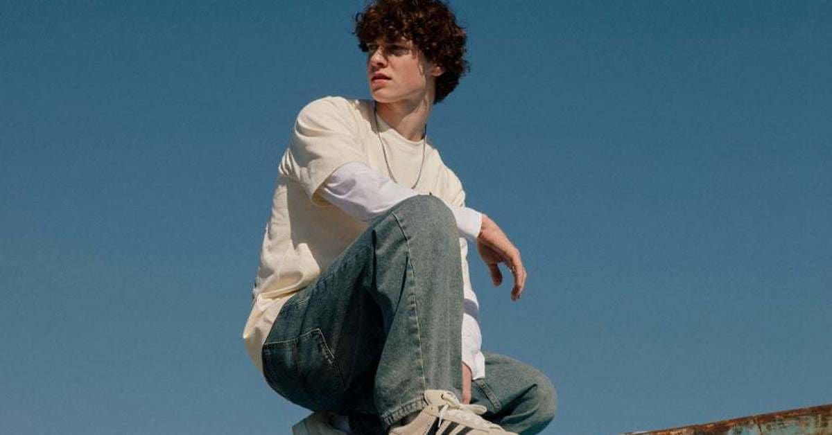 Austin Taylor Has the World at His Feet