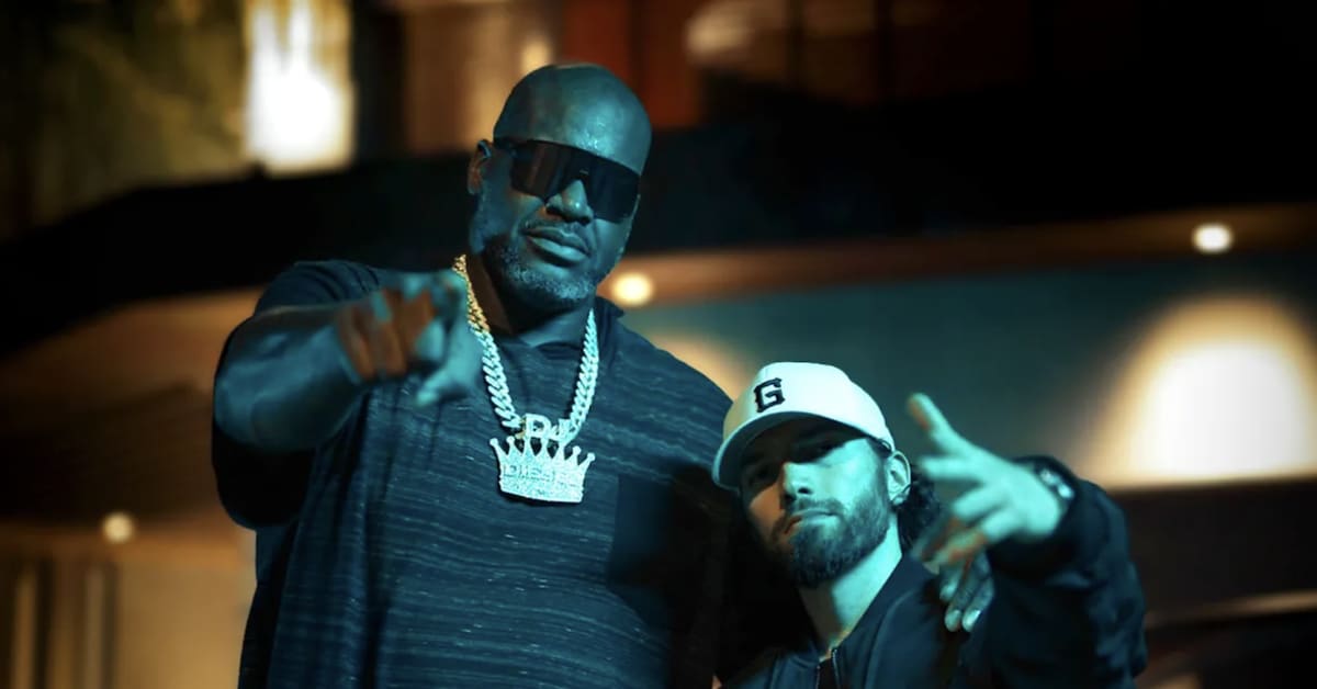 Shaq Surprises Chicago Rapper With $1 Million Rolls-Royce...