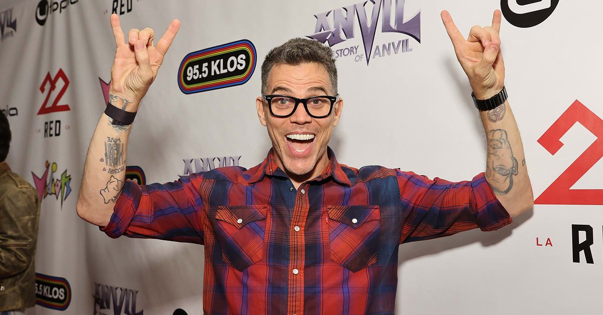 Steve-O Detained by Police After Jumping Off London Bridg...