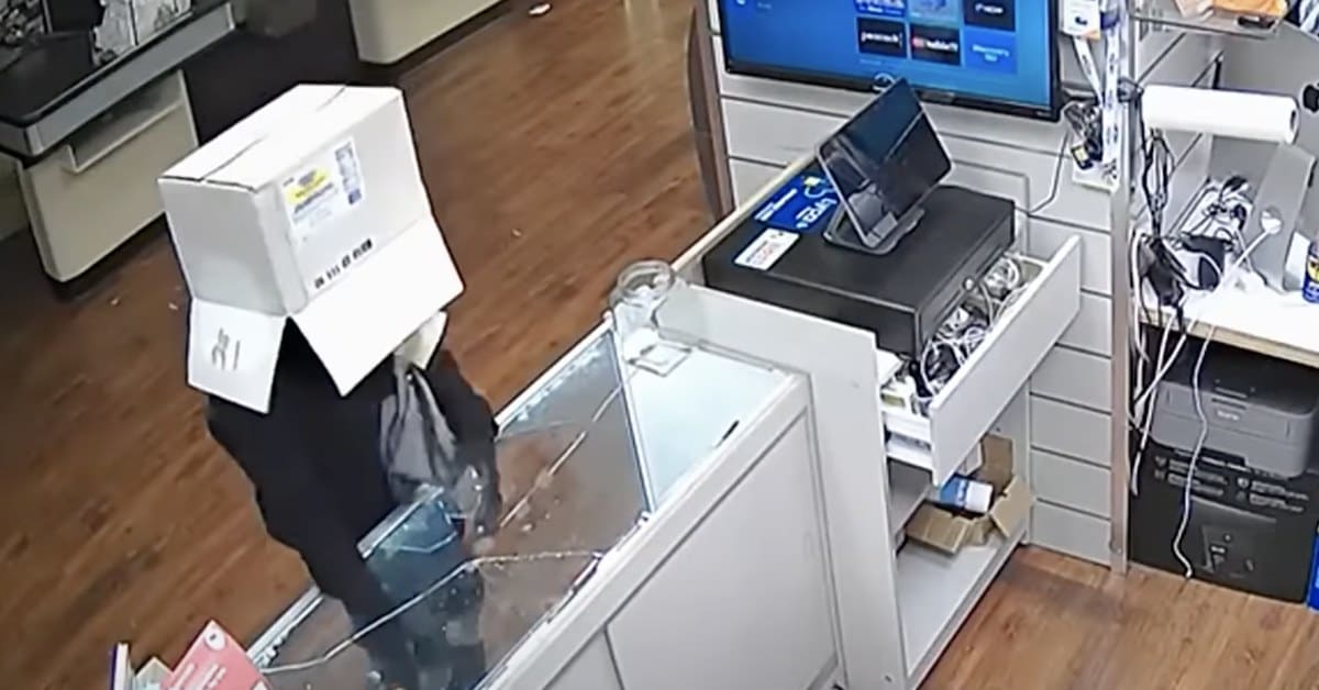 Florida Man Arrested After Robbing Store With Cardboard B...