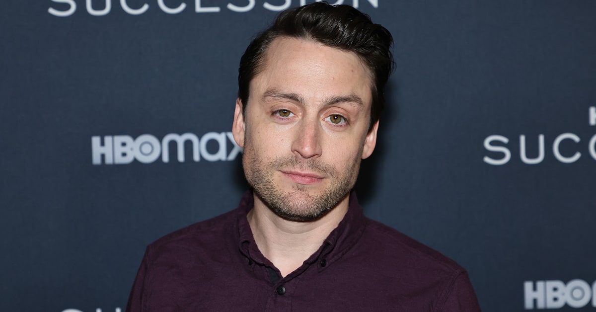 Kieran Culkin Rocked $7 Walmart Shirt in 'Succession' Fin...