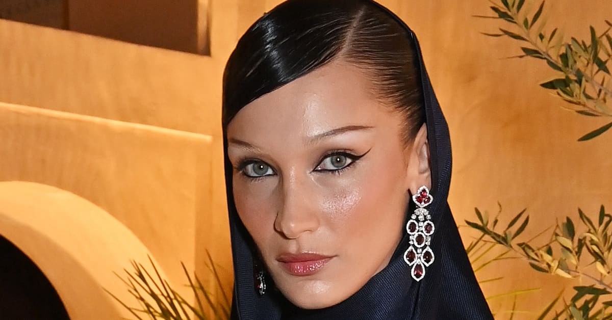 Bella Hadid Celebrates Being Five Months Sober With Alcoh...