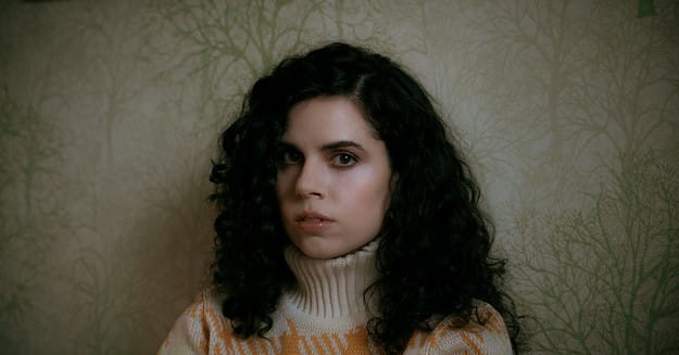 Premiere: Sipprell Gets Creative With Homemade Lockdown V...