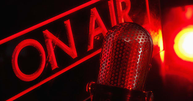 The 16 Best Sports Podcasts to Listen to Right Now