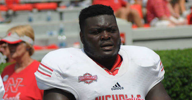 Netflix's 'Last Chance U' Star Ronald Ollie Signs Deal Wi...