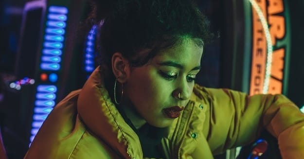 Premiere: Isabelle Brown Asks "What U Waiting 4" On Jazzy...