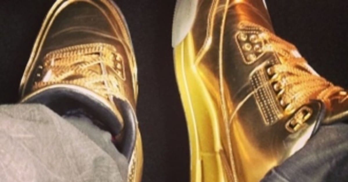 Usher Wears Gold Air Jordan 3