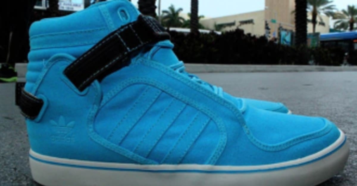 adidas Originals adi-Rise Mid - Super Cyan