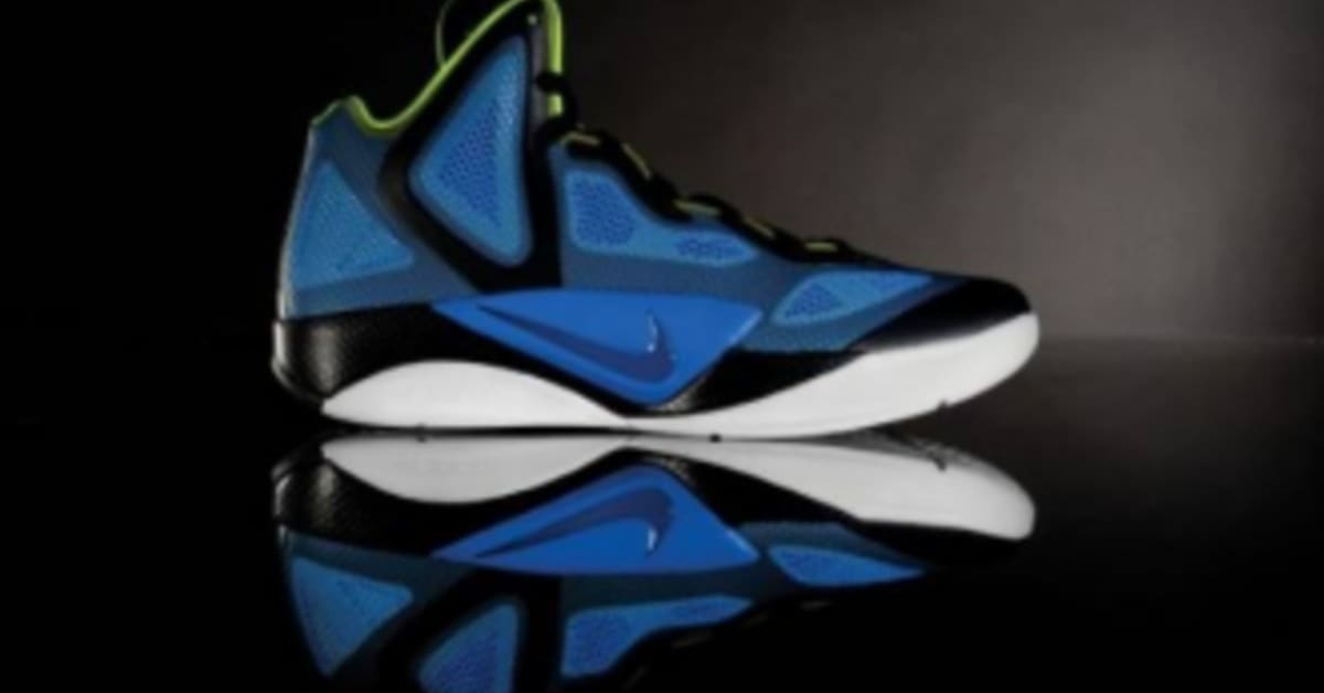 Wallpaper: Nike Zoom Hyperfuse 2011