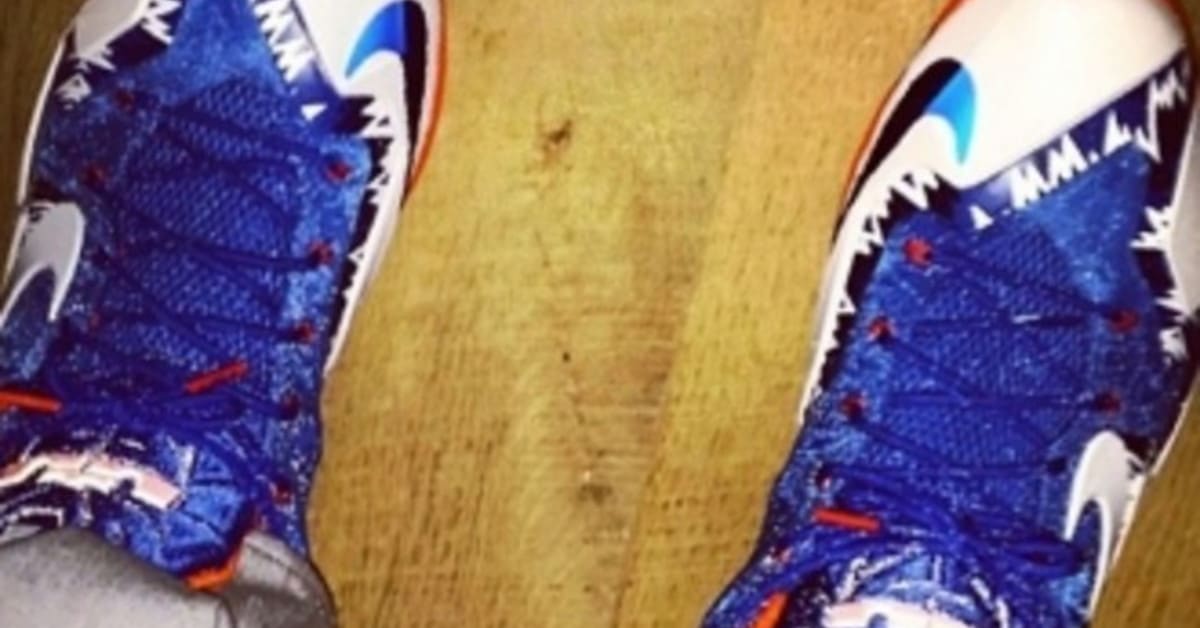LeBron James Wears 'Florida Gators' Nike LeBron 11 Post-Game