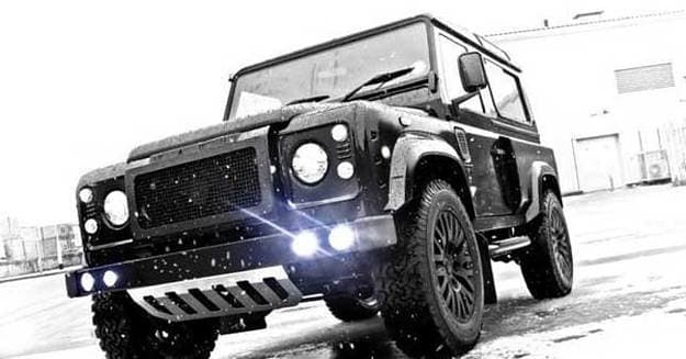A. Kahn Design Unveils Land Rover Defender Winter Edition