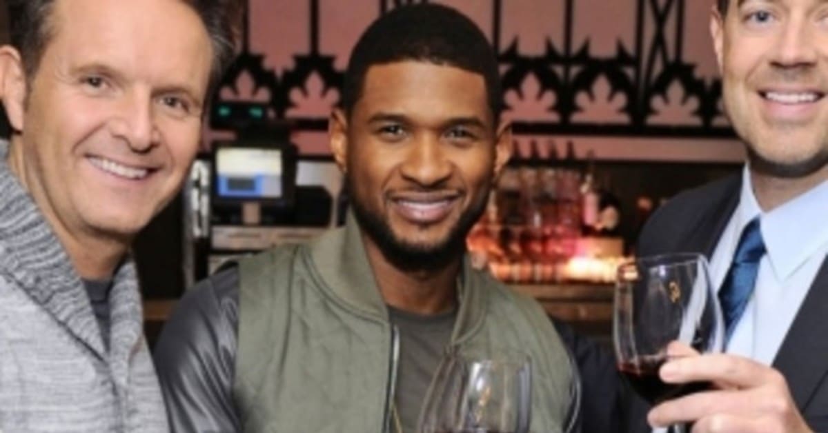 Usher Won't Stop Wearing His Gold Air Jordan 3s