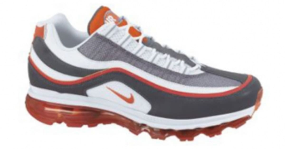 Nike Air Max 24-7 - White/Orange-Grey - April 2011