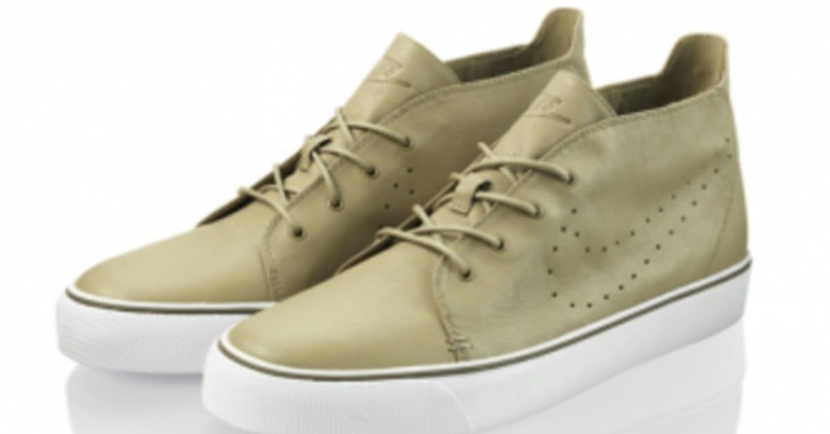 Nike Sportswear - Zoom Toki Premium - Tonal Pack