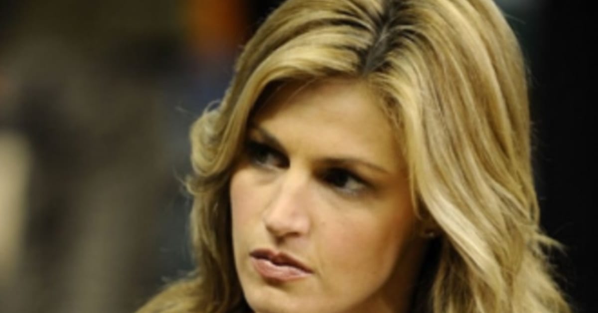 News: Erin Andrews Must Ditch Reebok Endorsement Deal