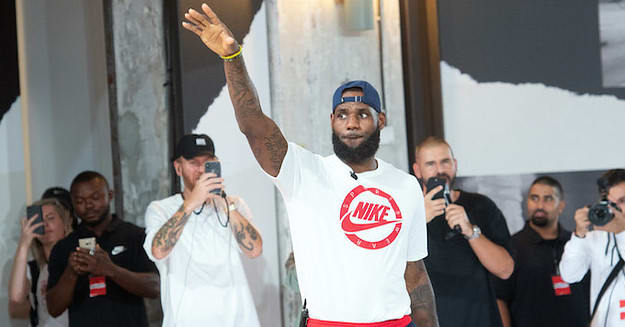 NBA 2K19 Releases 'Come for the Crown' Trailer Featuring LeBron James ...