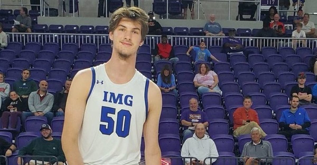 World's Tallest Teenager Olivier Rioux Commits To Florida Gators ...
