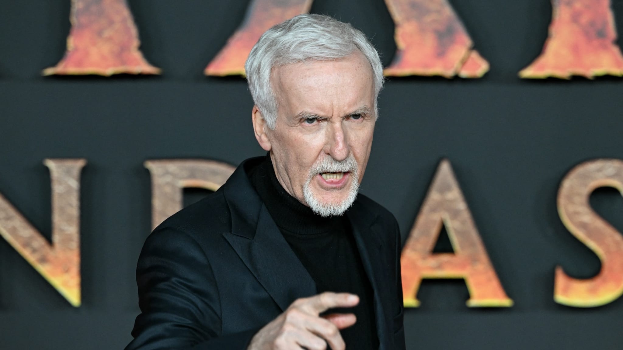 James Cameron Not a Fan of 'Alien 3,' Calls Plot 'Stupide...
