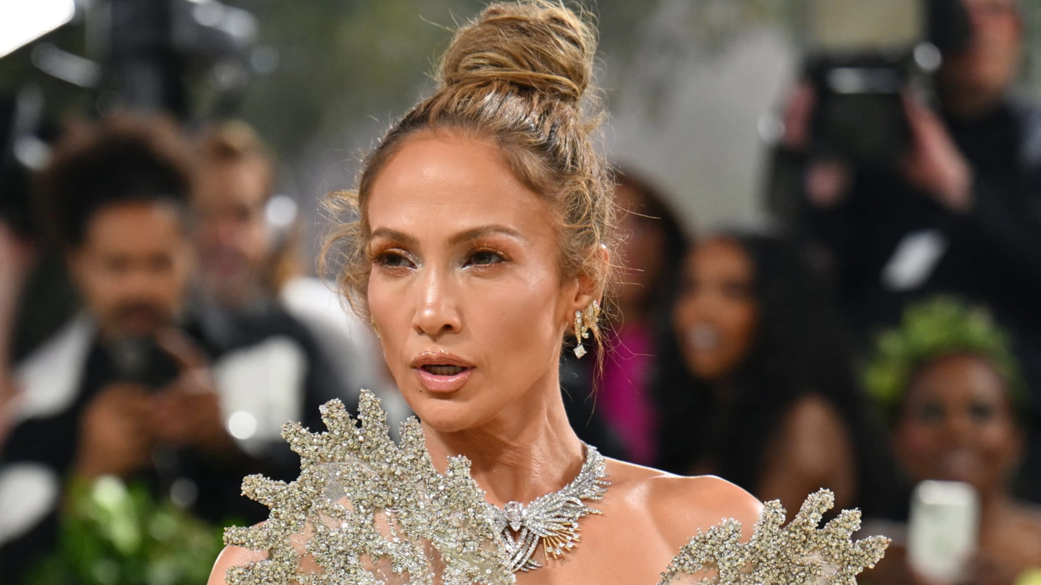 Jennifer Lopez Cancels SCAD Appearance with 'Kiss of the ...