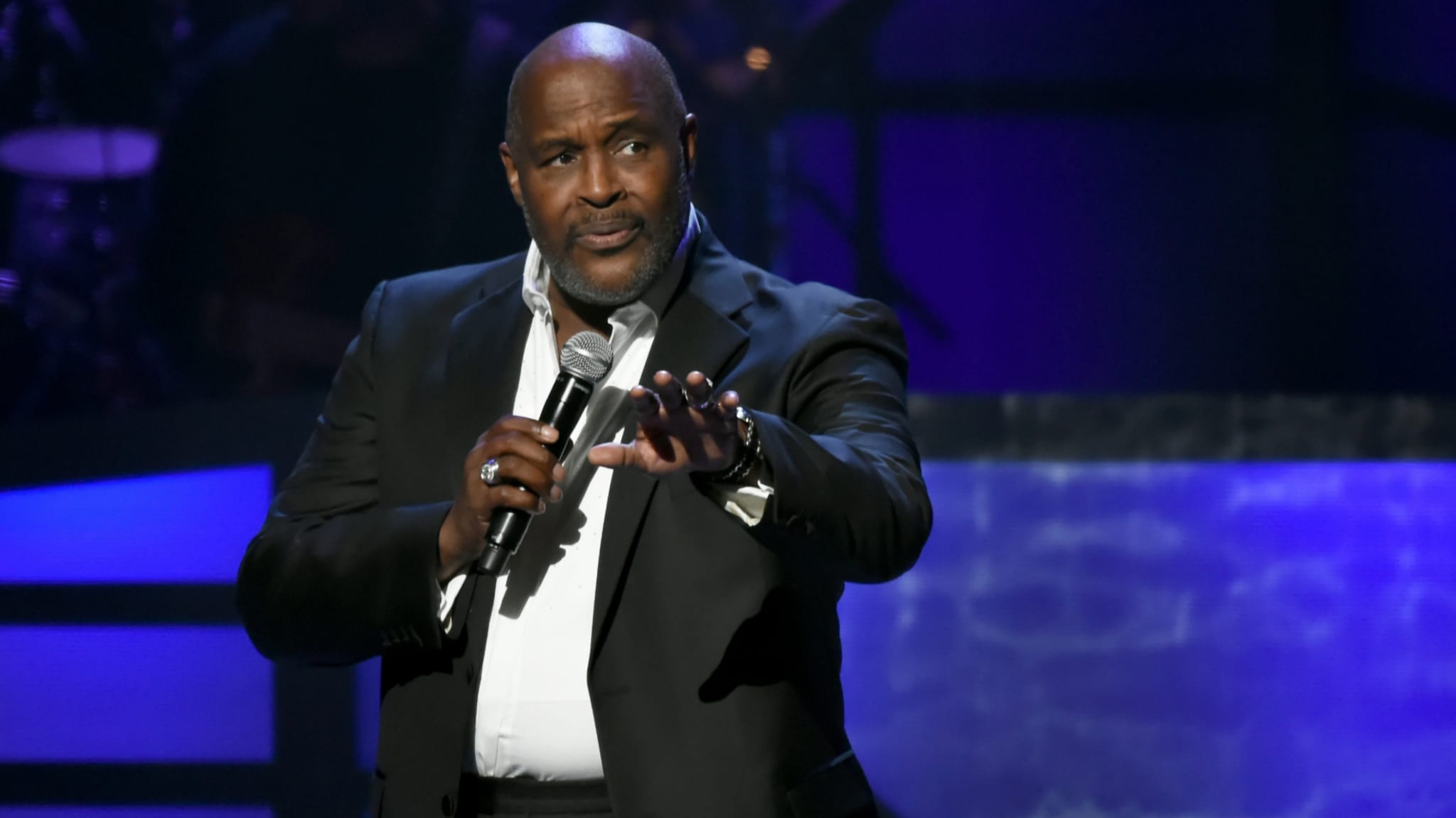 Pastor Marvin Winans Under Fire for Shaming Church Member...