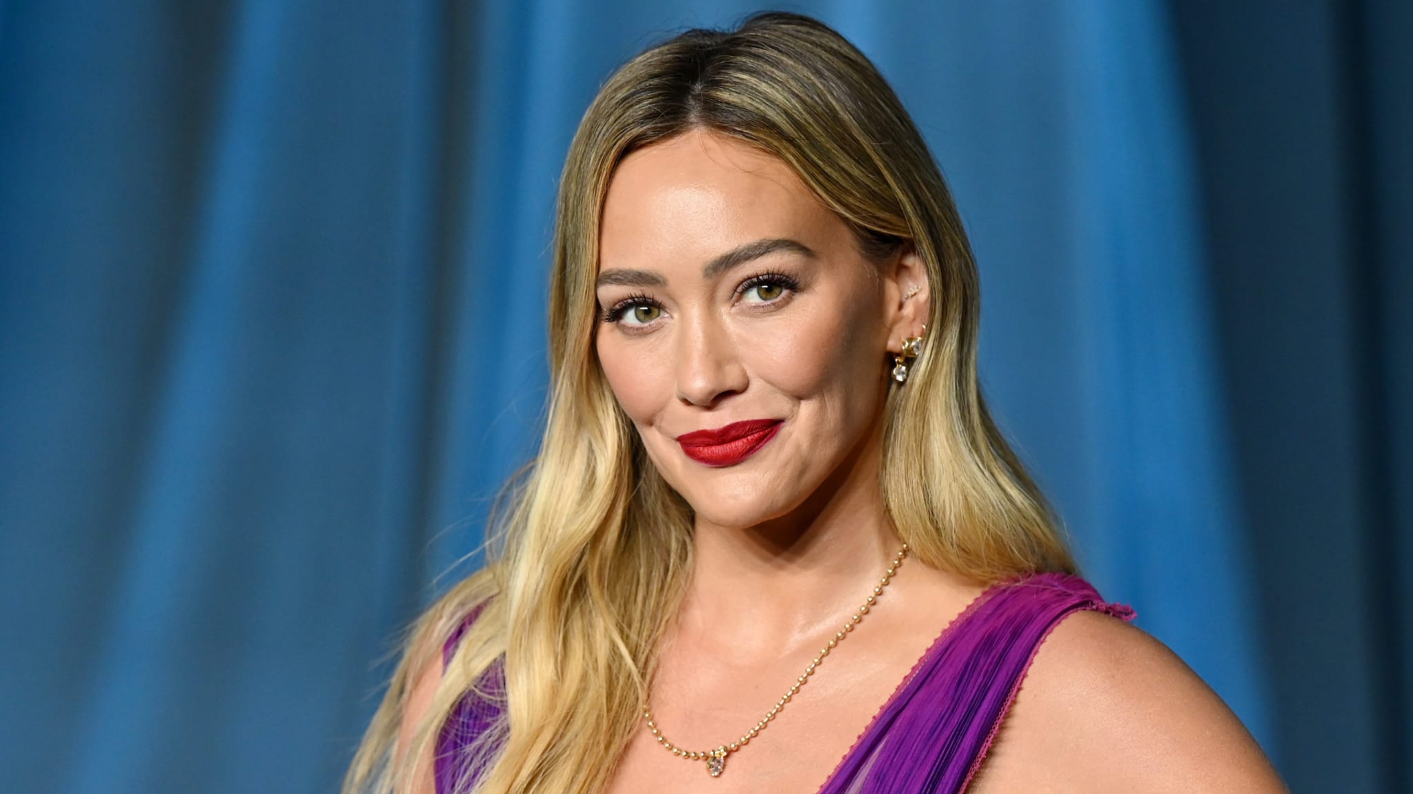 Hilary Duff Drops "Roommates" Single About 'When Life Is Life-ing, Babe'