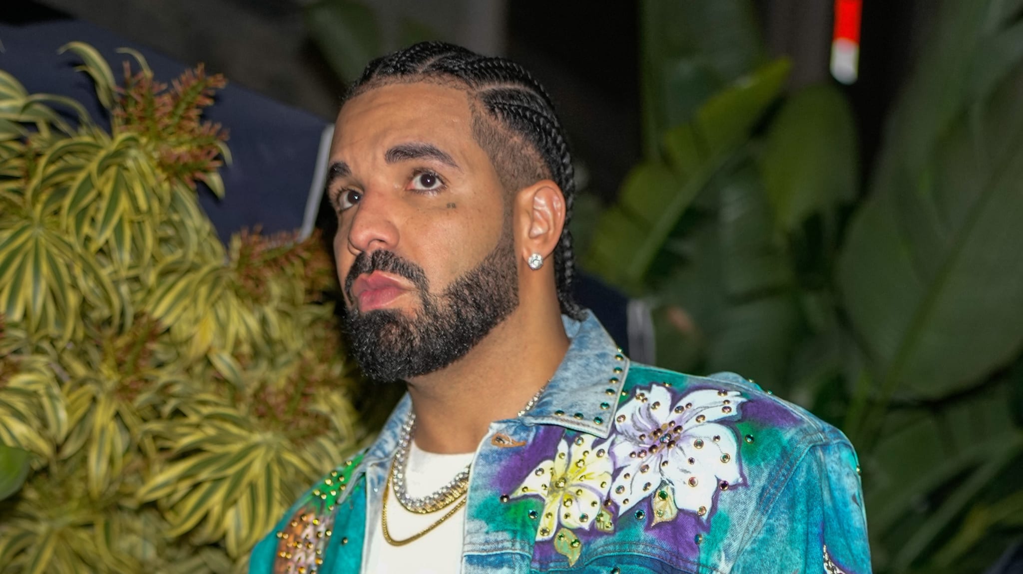 Drake, Adin Ross, and Stake Named in New Mexico Class Act...