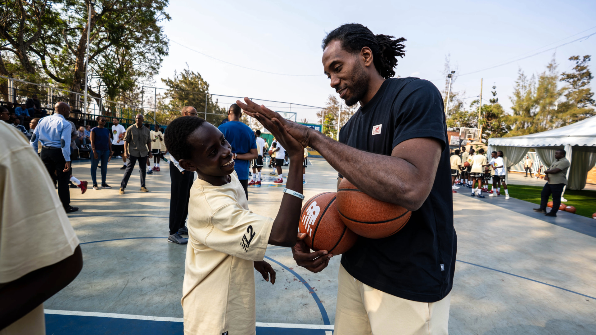 NBA Star Kawhi Leonard Visits Rwanda, Meets With Presiden...
