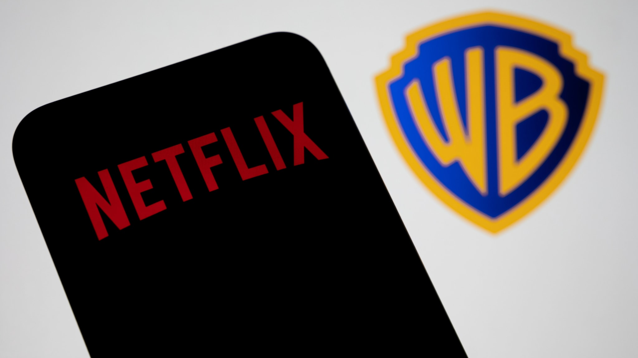 Netflix Prepares All-Cash Offer for Warner Bros. Discovery