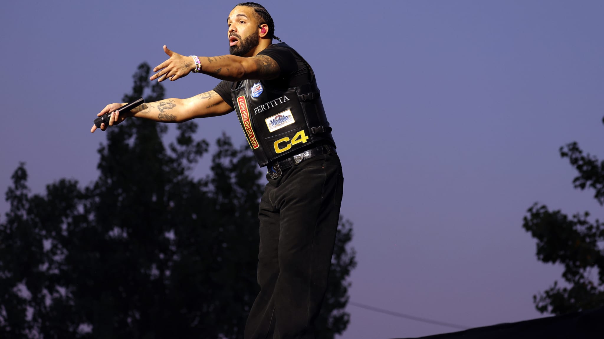 Drake Says He's 'One of the Most Profound Writers of Our ...