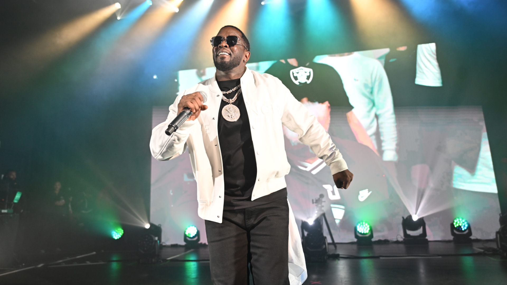 Diddy Prosecutors Say He Shouldn't Be Released Due to 'Hi...