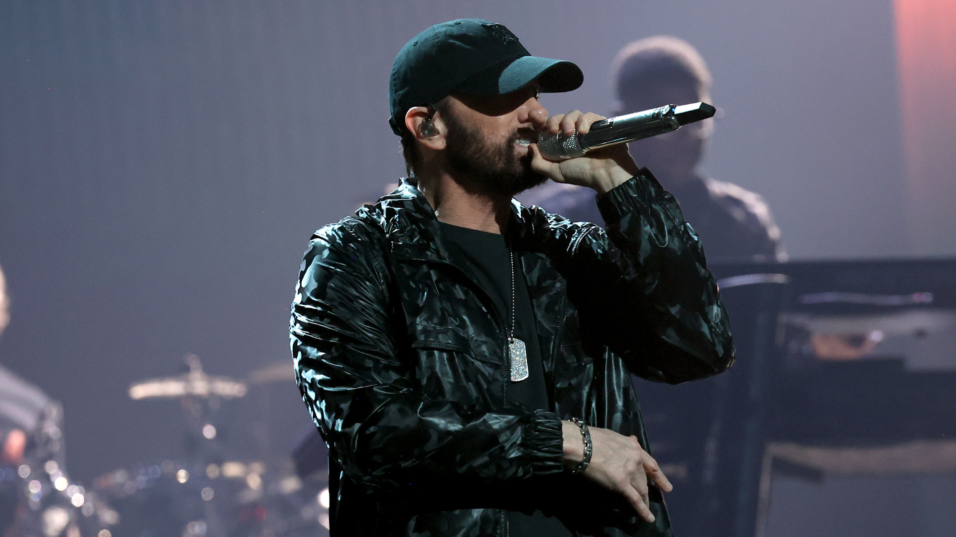 Eminem Fires Back at ‘Silver’ Rhyme Challenge With Epic X...