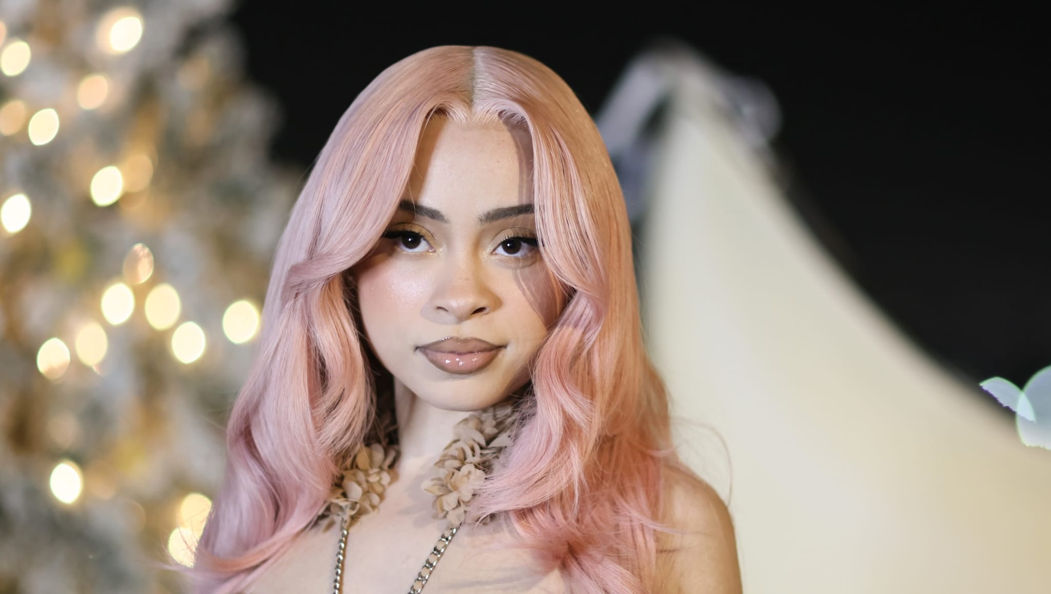 Ice Spice Needed Some Help Leaving Club After Birthday Pa...