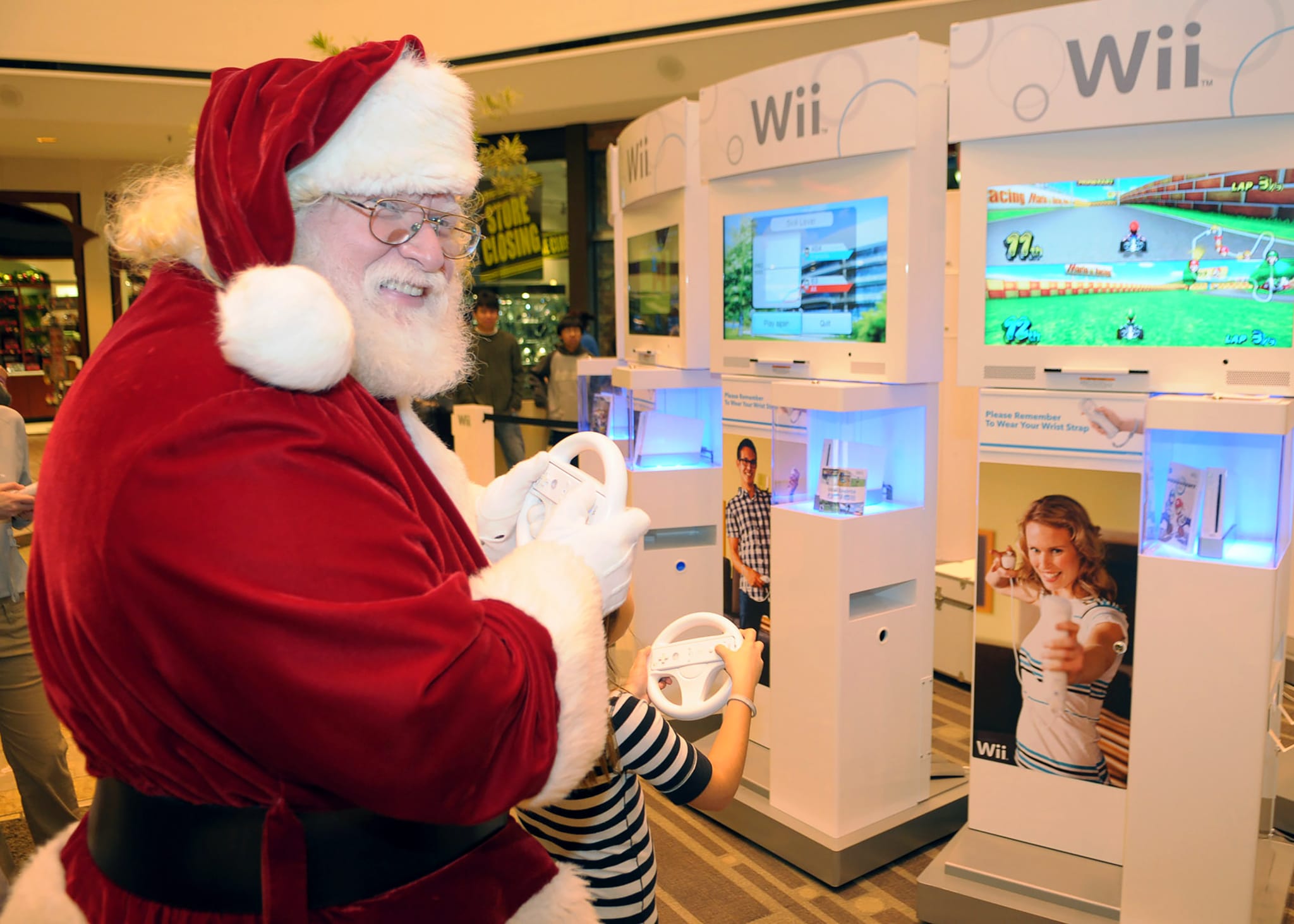 The Most Popular Christmas Toys From Every Year From 1990...