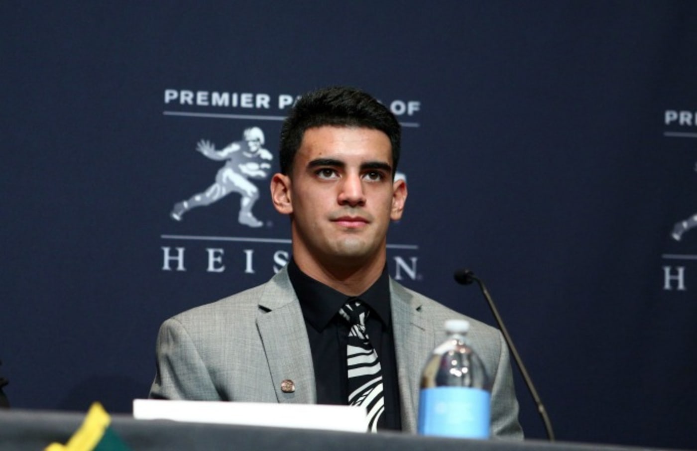 Marcus Mariota Wins 2014 Heisman Trophy | Complex