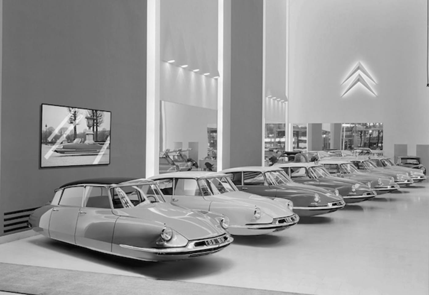 Sci-Fi Images of Floating Cars Play Tricks on Your Mind | Complex