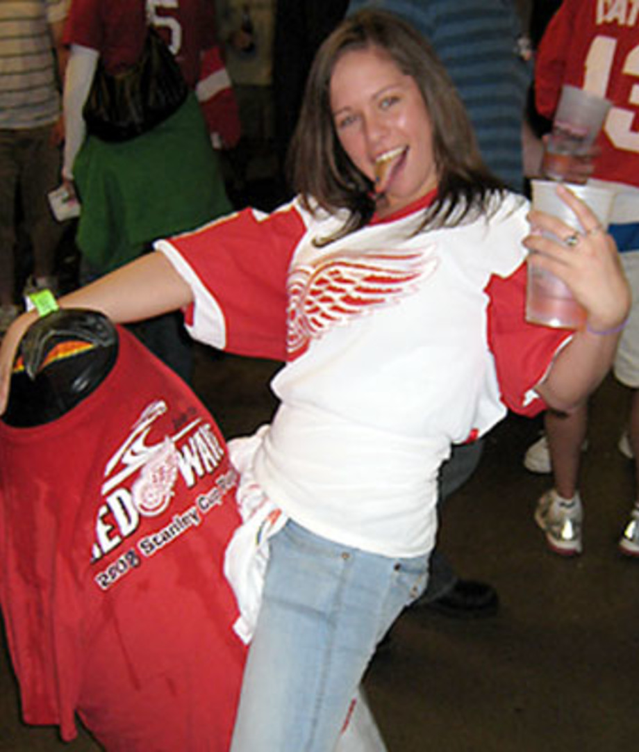 Hilariously Drunk Sports Fans (Video & Photos) | Complex