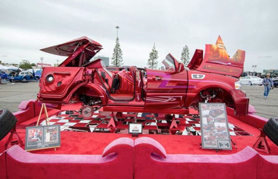 40 Insane Custom Cars From the DUB Show Tour | Complex