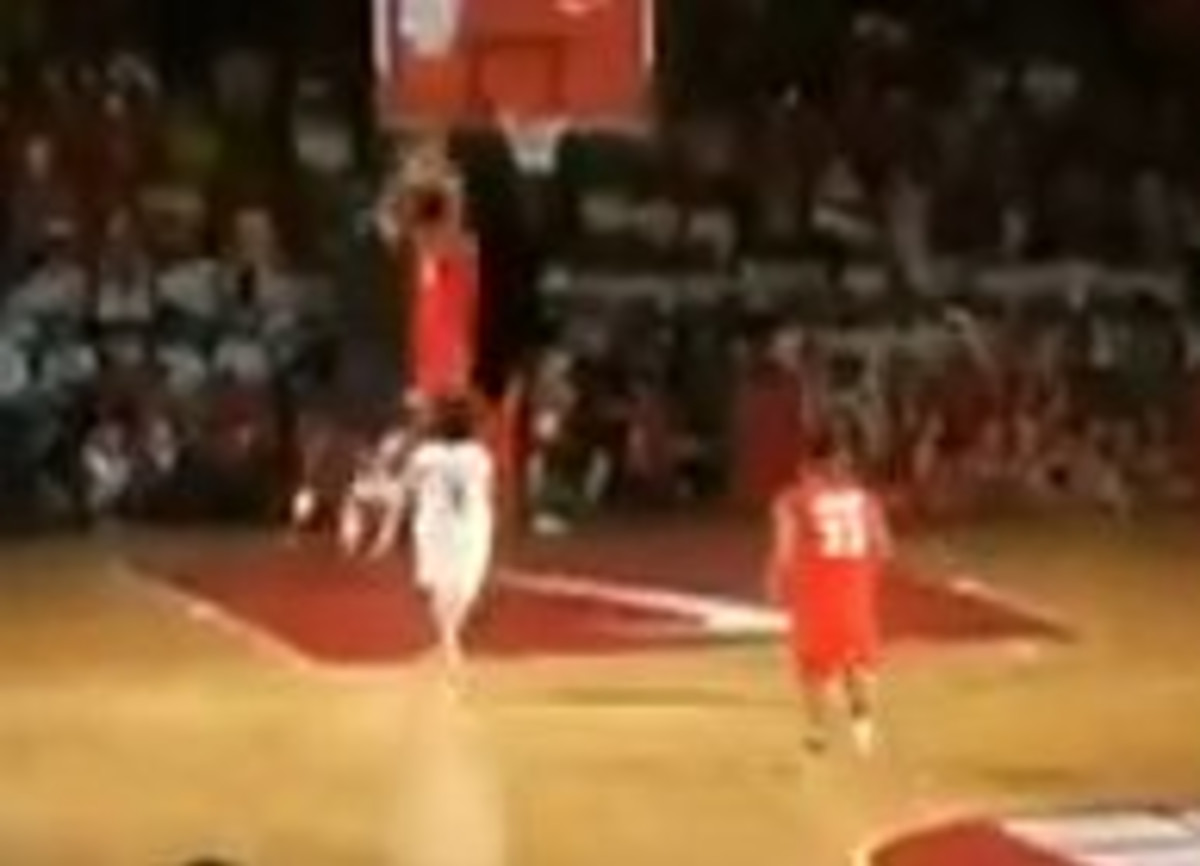 Clip of the Morning: Some Random Guy Dunks On LeBron James (Video ...