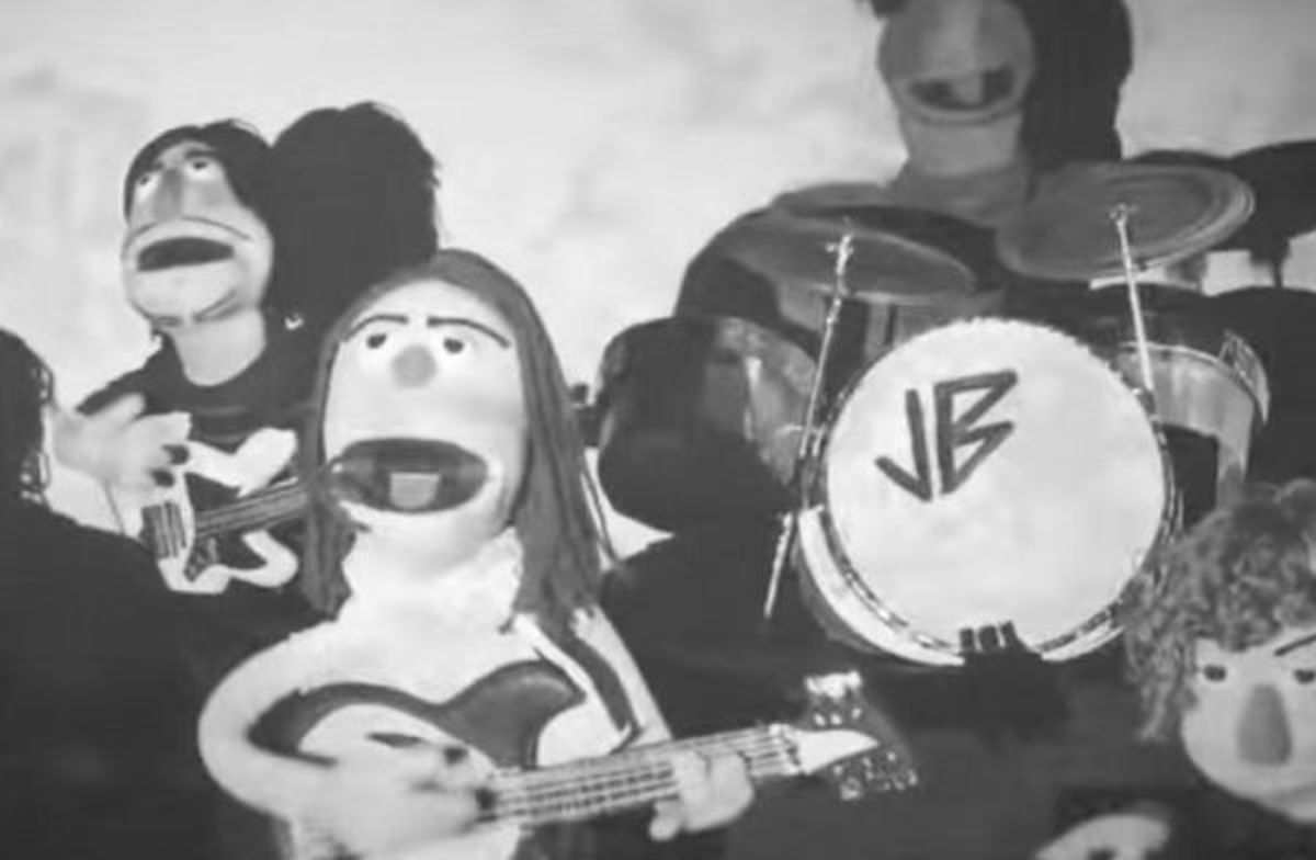 Watch Puppet Versions Of Tame Impala Play “’Cause I’m A Man” | Complex