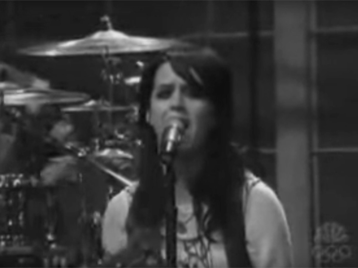Watch Katy Perry Sing Back-Up Vocals For a Christian Metal Band Before ...