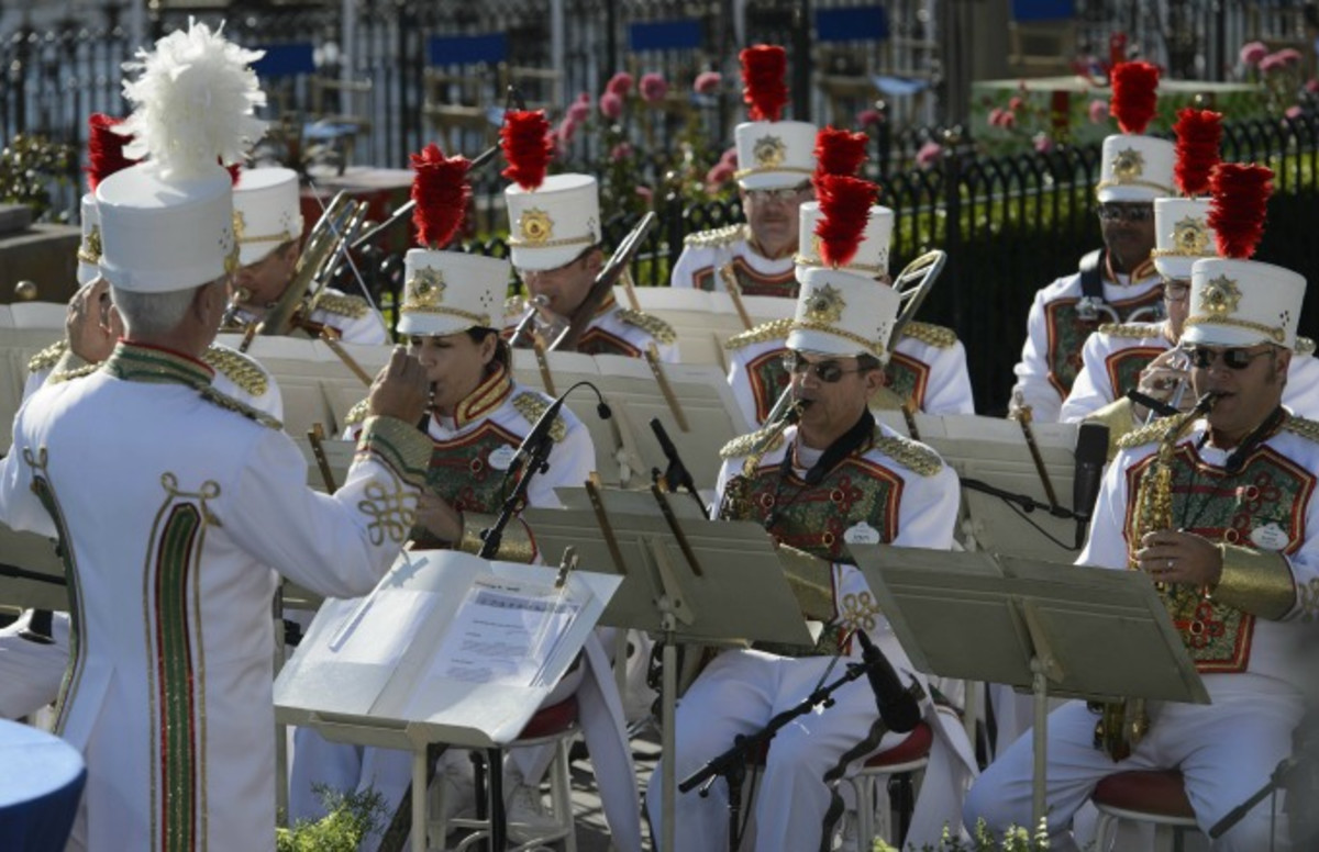 Florida State Band Spells Out “Beyoncé” During Routine at Rose Bowl ...