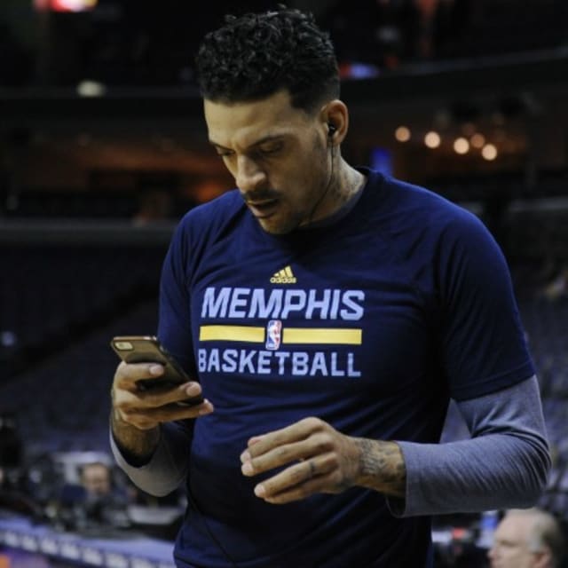 NBA Players Admit to Checking Their Cell Phones at Halftime | Complex