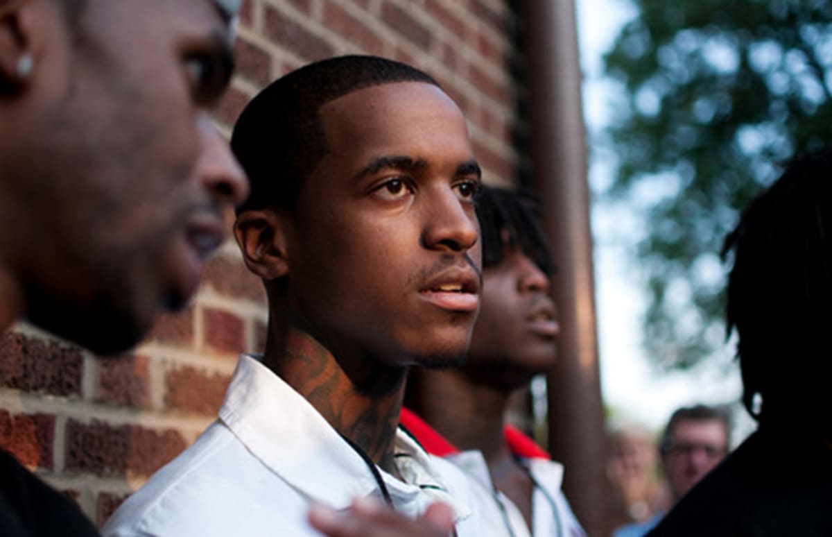 Twitter Reacts To Lil Reese Assaulting A Girl On Camera Complex