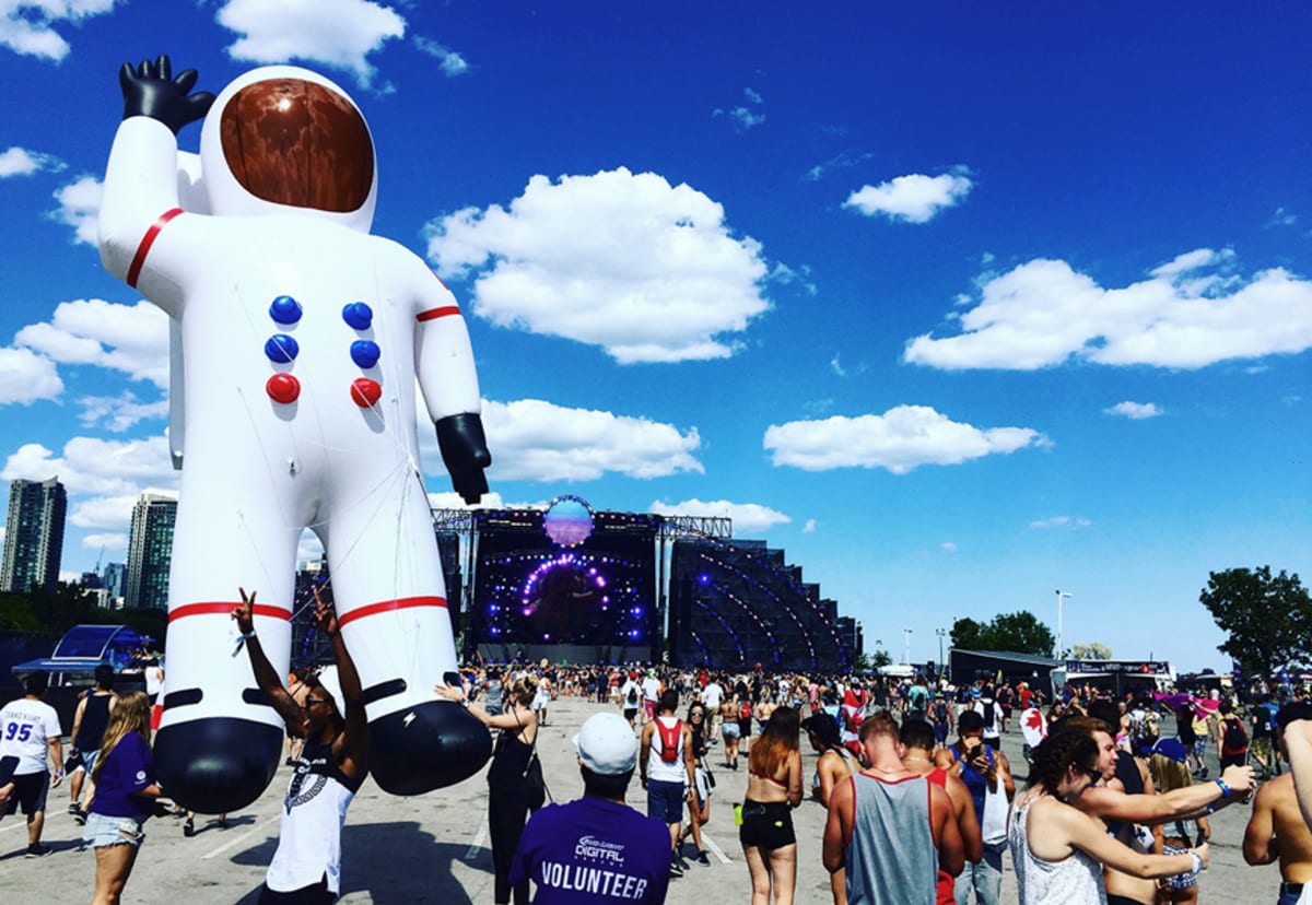 Ultimate Shoulder Rides - Toronto’s Digital Dreams embrace its ...